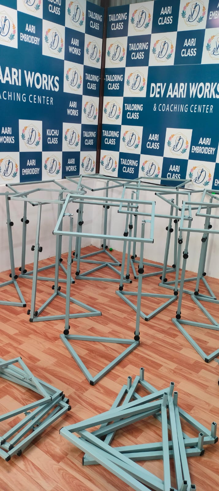 Adjustable Aari stand – Dev Aari works and Coaching Center